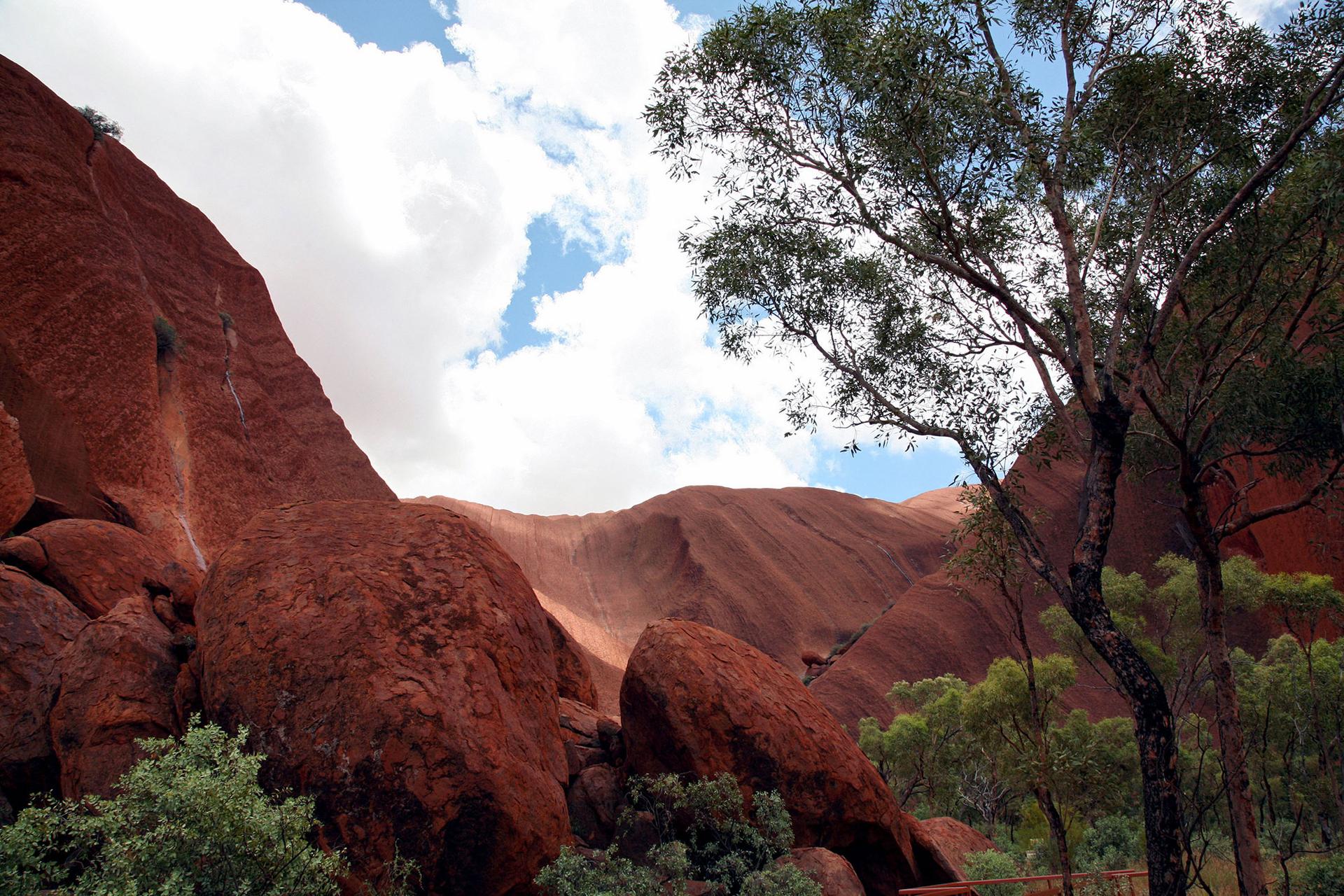 The Story of Uluru | Ayers Rock Resort