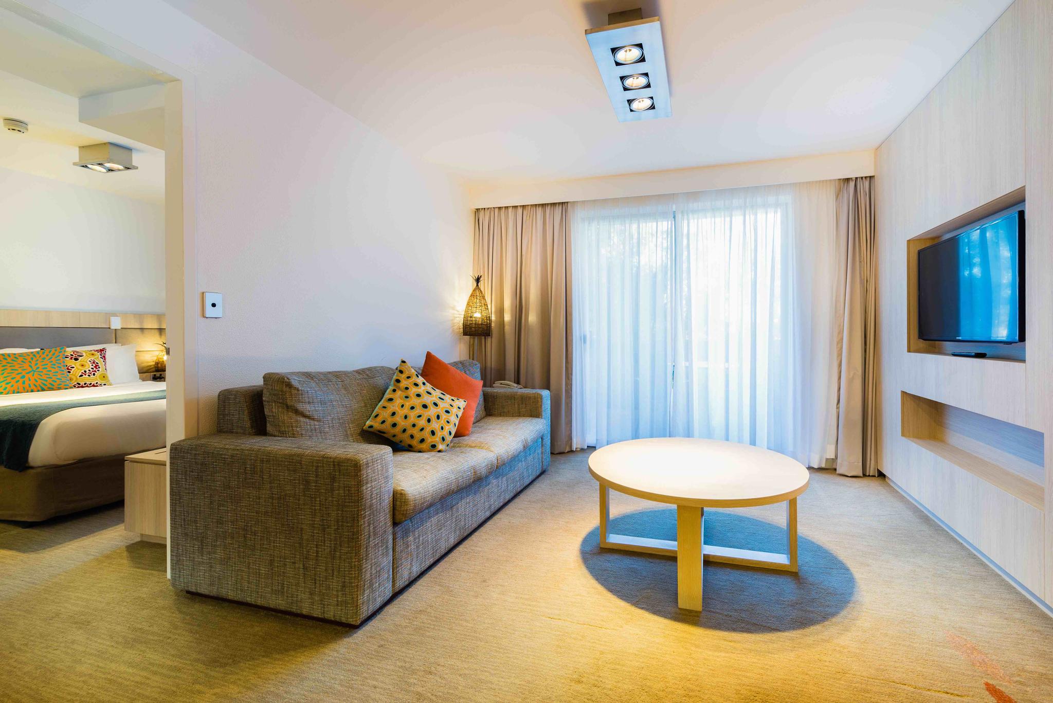 Emu Walk Apartments: Comfort & Style | Ayers Rock Resort
