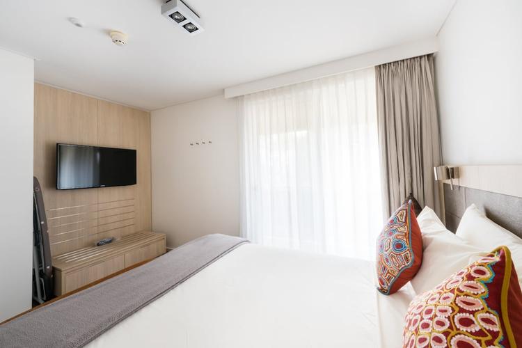 Emu Walk Apartments: Comfort & Style | Ayers Rock Resort